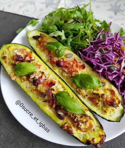 Recipe Low-sugar and low-glycemic vegetarian STUFFED ZUCCHINI - FRIJE