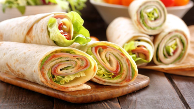 Recipe Fresh wrap with ham and goat cheese - FRIJE